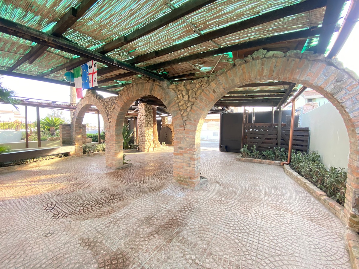 Vincent House house with pool in Quartu Sant'Elena - Houses for Rent in ...