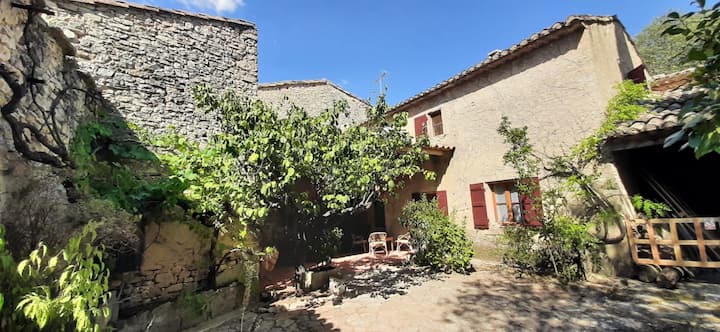 Maison Traditionnelle Provençale - Gordes