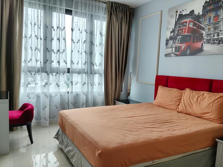 Hyde Studio - Setia Alam