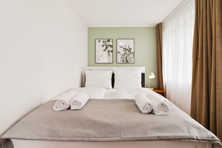Limehome Karlsruhe Kaiserstraße | Queen Room - Karlsruhe