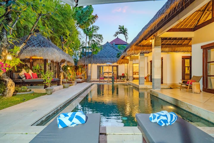 Luxury Villa, Fully Staffed, Central Seminyak - Australia