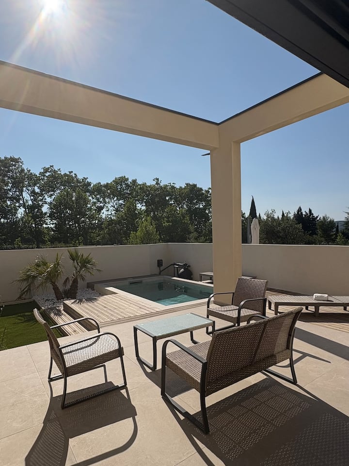 Villa Elma - Piscine & Pétanque - Uzès