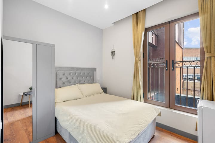Modern Double Room | 1 Min To Ilford Station - Ilford