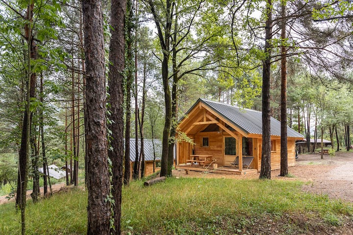 Chalet Montana Vista | Huttopia Barcelona Pirineos - La Pobla de Lillet