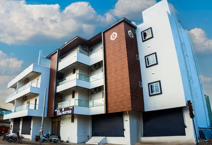 Luxury Triple Bed-sun Suites-a Unit Of Sun Group - Tirupati