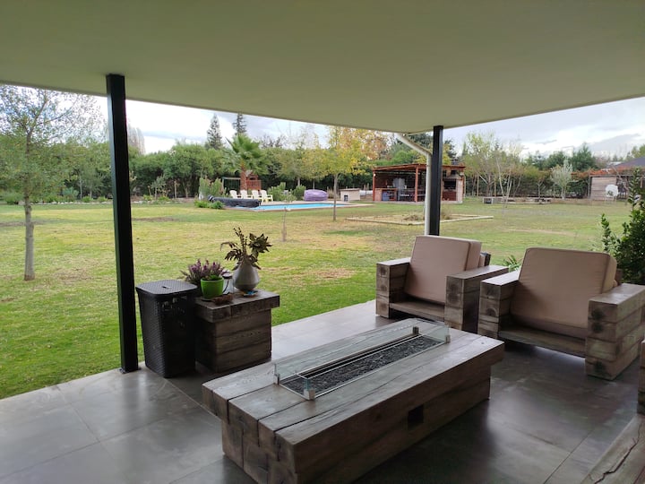 Casa De Campo En Ciudad- Parcela - Colina
