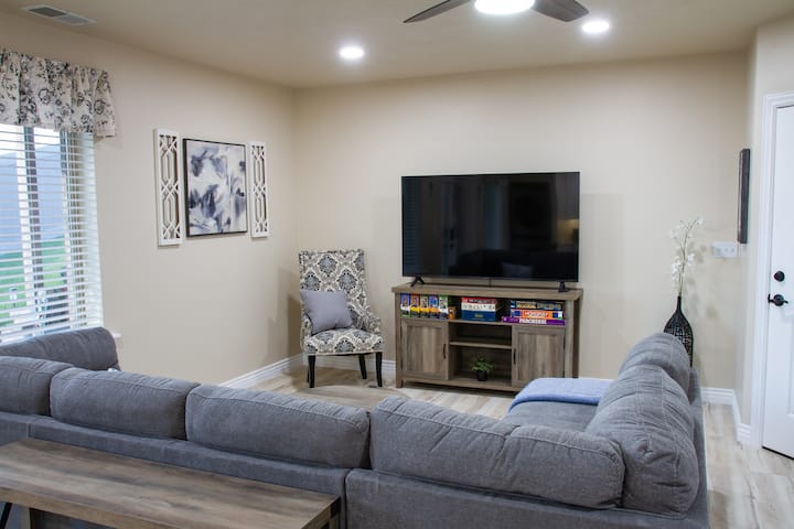Beautiful Daylight Basement Apartment - Spring Lake, Payson