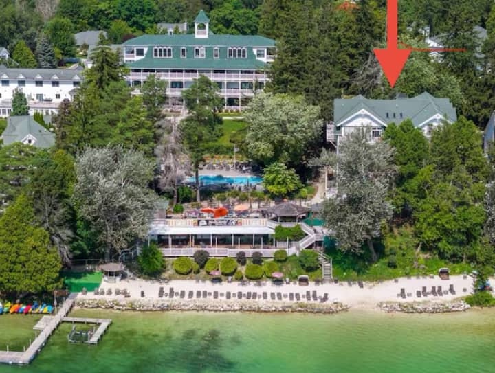 Heart Of Elkhart Lake Stay - Elkhart Lake, WI