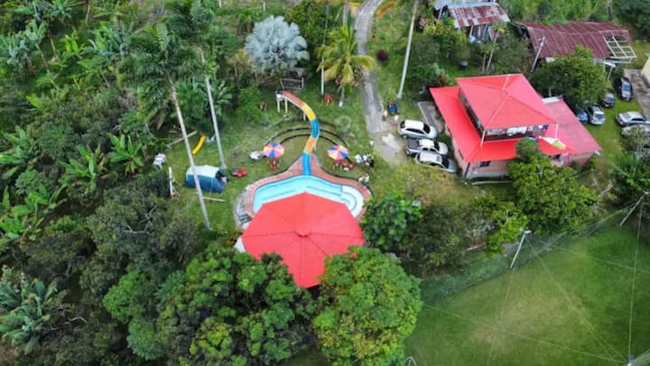 Finca Recreacional "La Playita" Cabaña Guadual. - Manzanares, Colombia