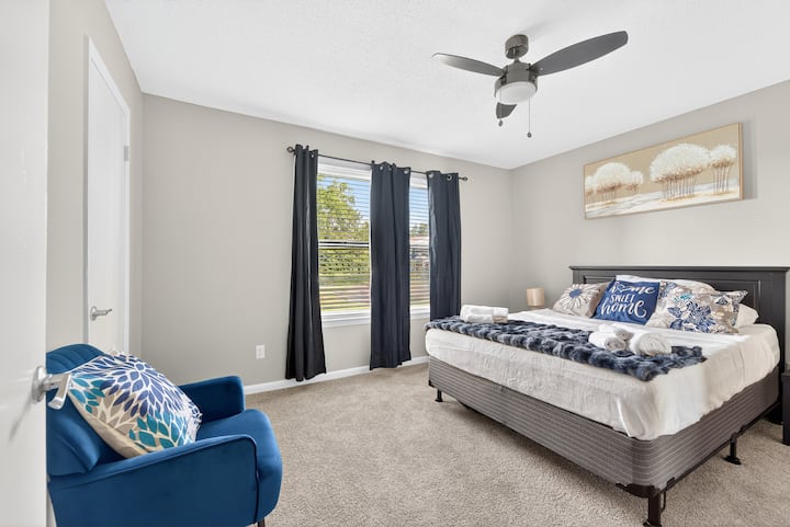 1 Stylish Br | Upscale Design | 5mins To Downtown - Cary, NC