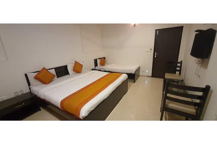 Deluxe Double Room - Shree Vilas - Rajsamand