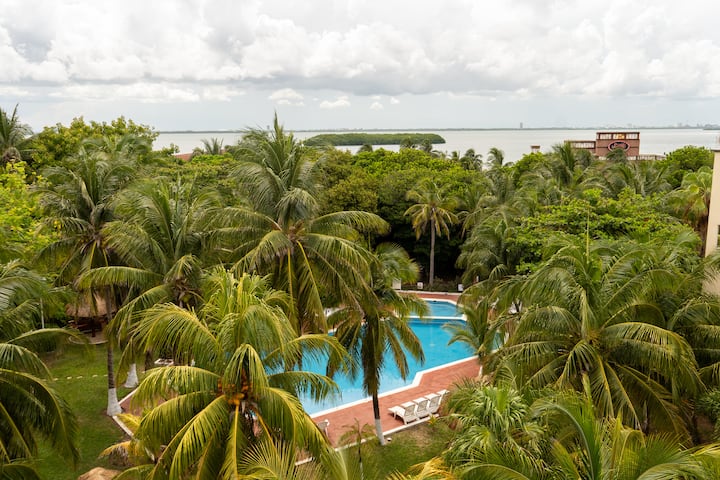 Lagoon View Rooftop • 5 Min Walk To The Beach - Cancún