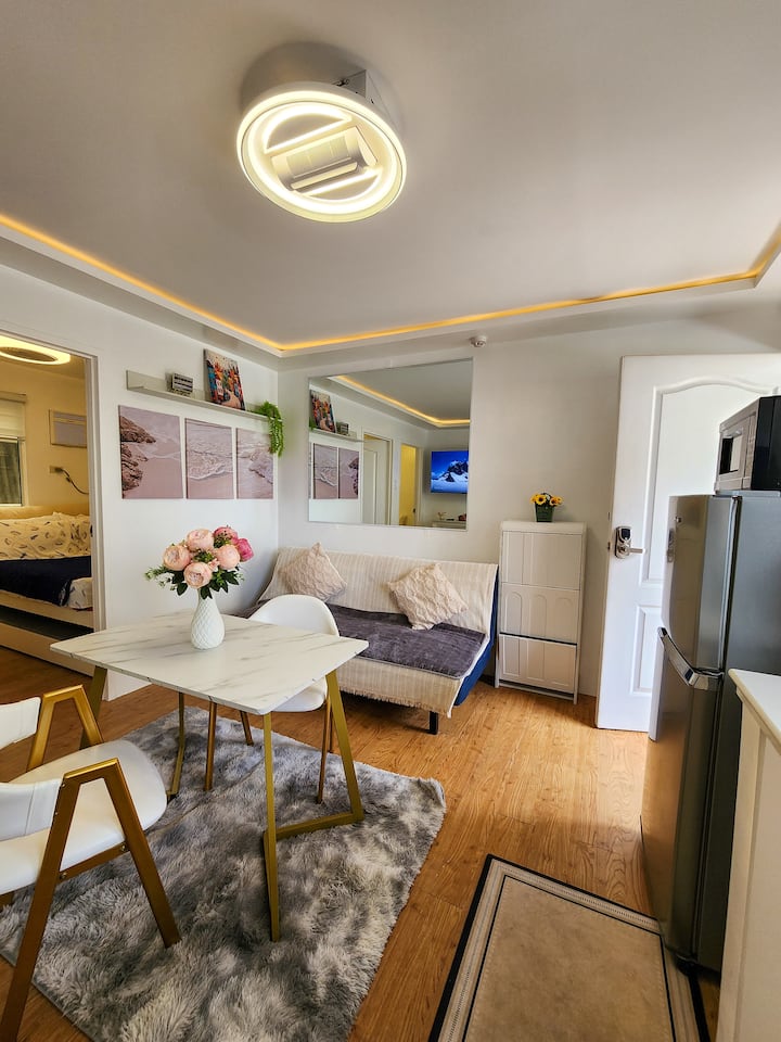 Happy Cozy Hideaway - Cebu City