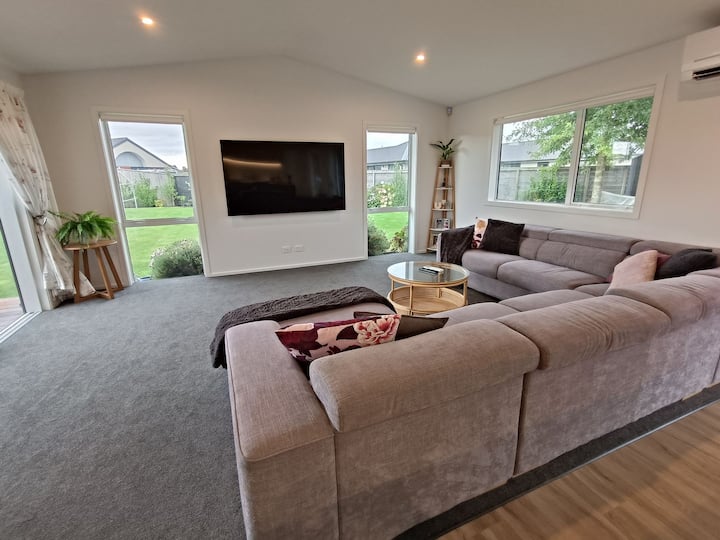 5 Bedroom/3.5-bathroom Home Near Chch - Rolleston