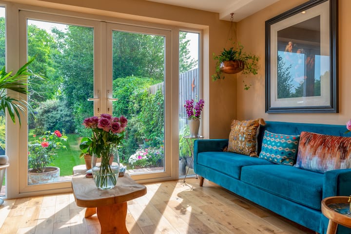 Stylish Garden Retreat Near Stafford Town Hospital - Stafford (UK)