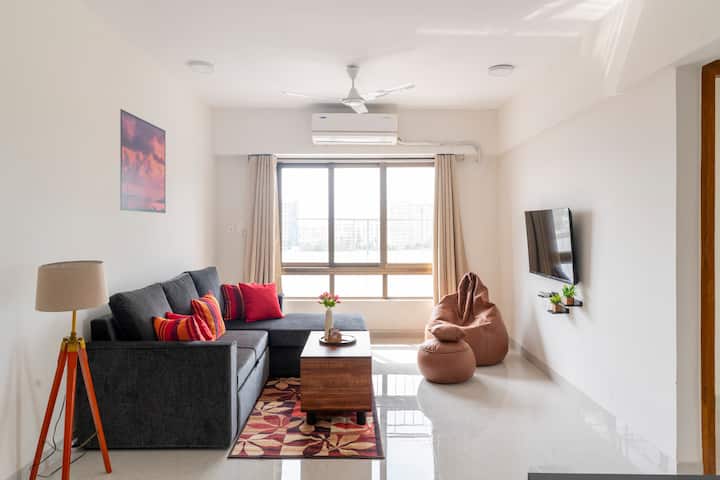 Serene, Chic & Sunlit – 2bhk Near Airport & Bkc - Mumbai