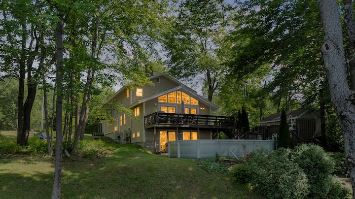 Old Falls Retreat-4br W Gorgeous River View & Pool - Sanford, ME