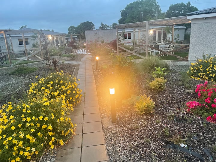 First/last Night In Ireland: Super Located 3 Bed - Ashbourne