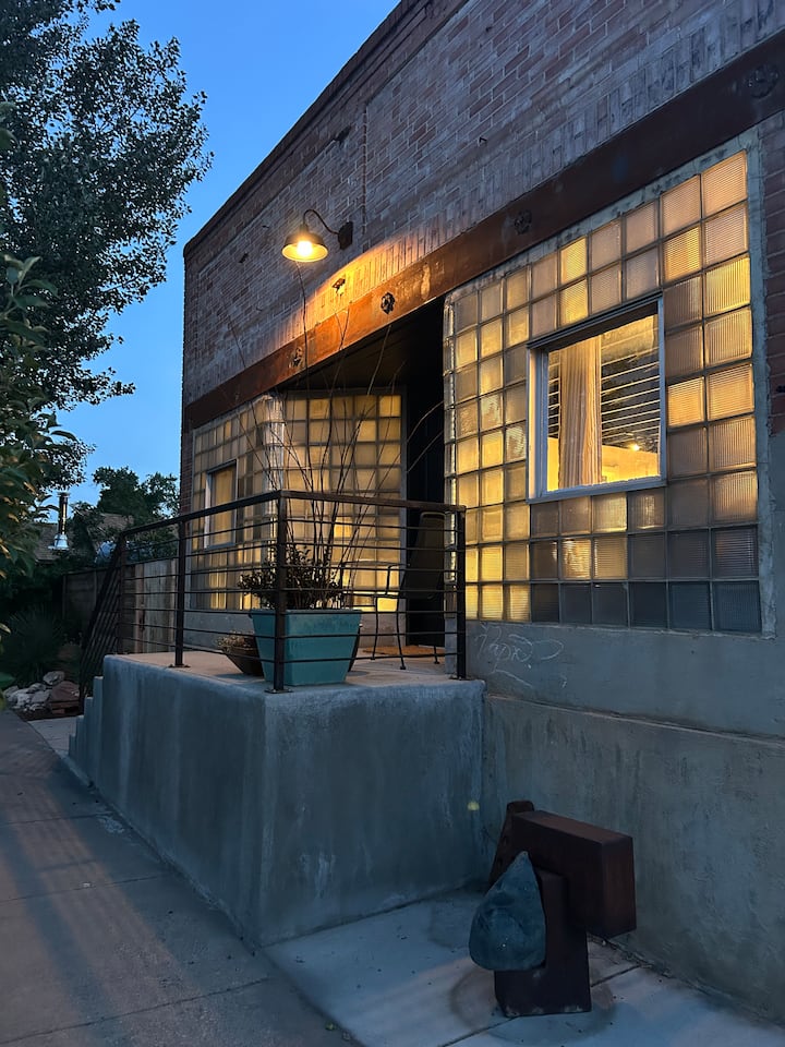 Vintage Market Turned Stay + Sheep Wagon Glamping - Laramie, WY
