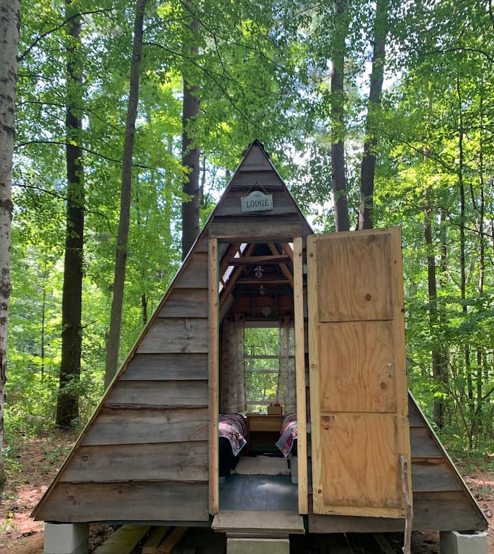 A-frame Cabin In The Woods - Pembroke, NH