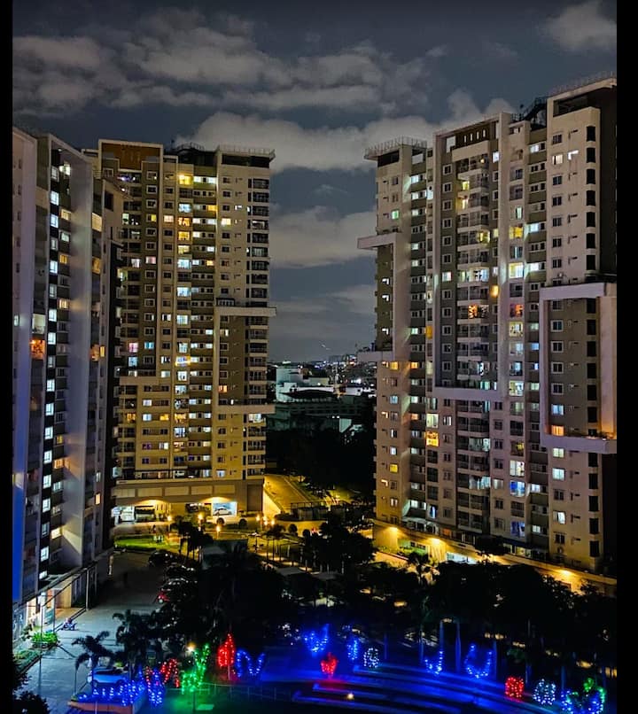 Gated Society Flat Near Hsr & Silkboard - Bengaluru