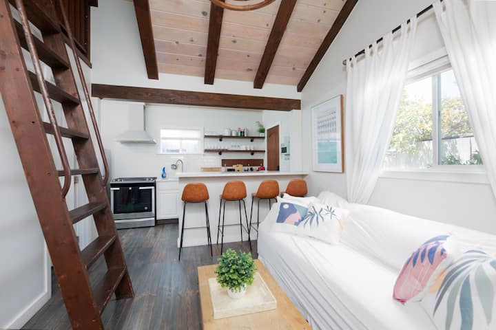 Downtown Home Near State Street! - 샌타바버라
