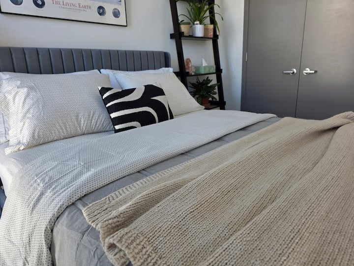 1-bedroom Apartment Steps To Gaslamp & Petco Park. - San Diego, CA