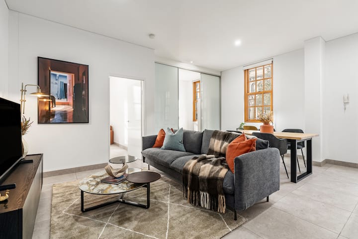 Elizabeth St - Two Bedroom Apartment - Surry Hills