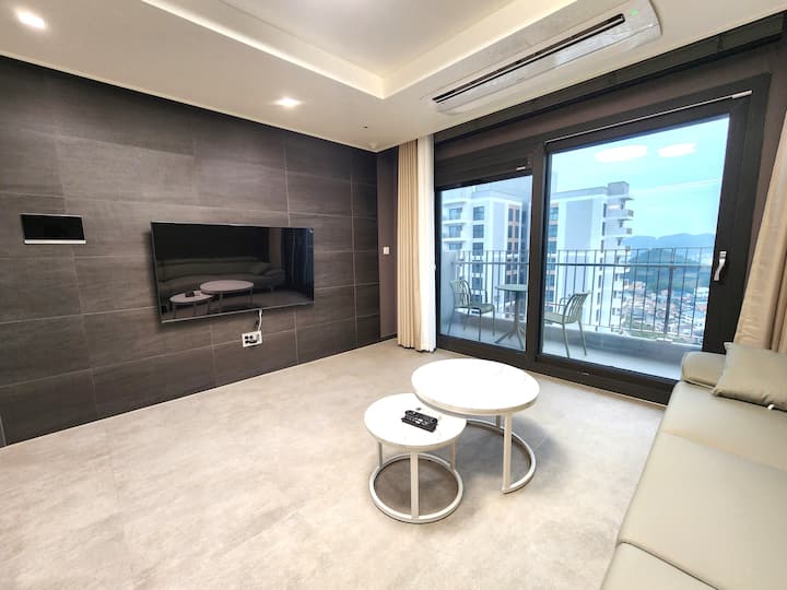 D2 오시리아 패밀리 투룸 (퀸+퀸) #청결맛집 #출장여행 - Busan