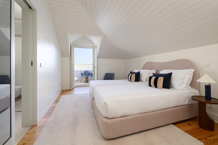 Luxury Duplex With Terrace & Sea Views - Lisbon