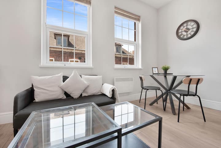 Whiskawayhomes - Taylor Bennett - Apartment 1 - Worcester