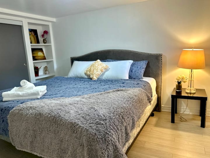 Verdun Quiet And Convenient Unit W/ King Size Bed - Montreal