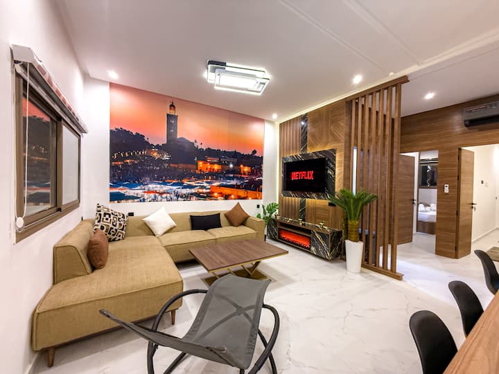 Chic City Stay · Private Jacuzzi | Free Wi-fi - Marrakesh