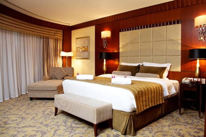 Royal Suite | Dancenter Luxe Corniche Hotel - Fujairah