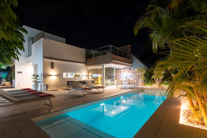 Luxury Villa By Tenerife Villas Online Co Uk - Costa Adeje