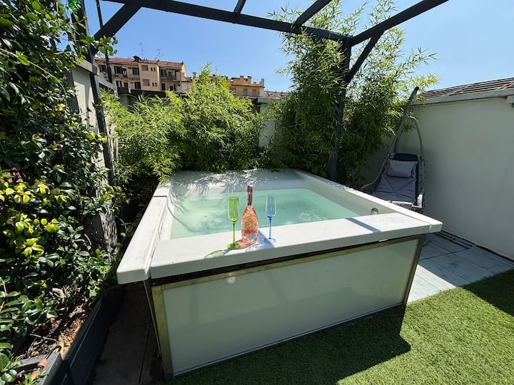 Luxury Loft In Centero Con Terrazzo E Jacuzzi - Milan