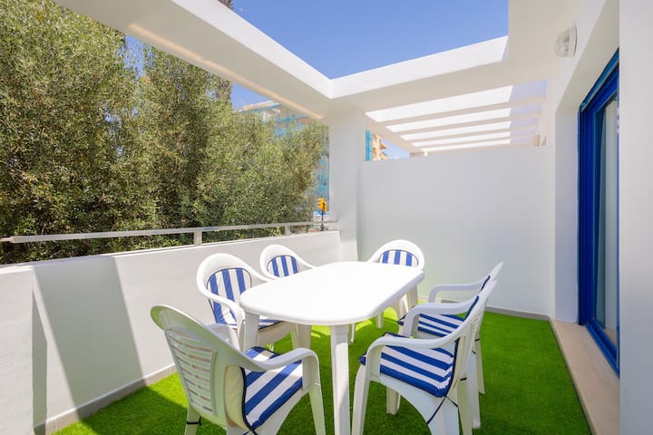 C47 Seafront - Pedregalejo Beach - Provincia de Málaga, España