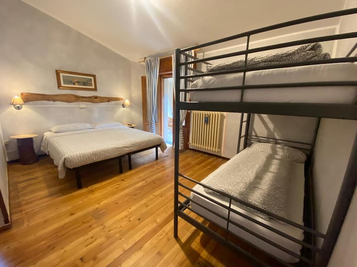 Rifugio Hotel Calvanella , Quadruple Room - Abetone