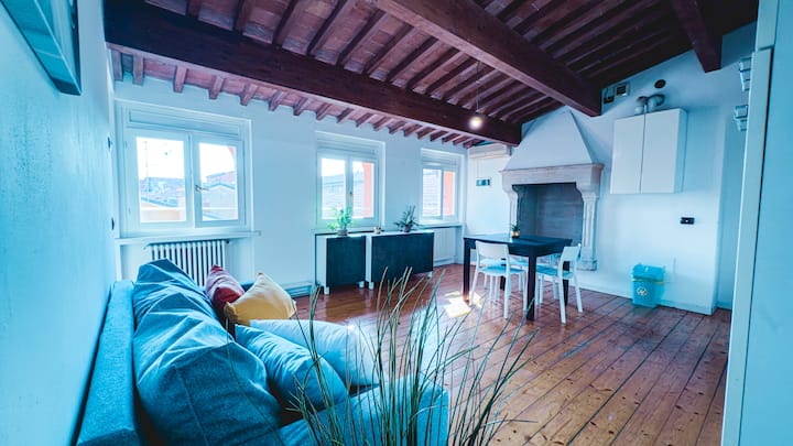 [Piazza Erbe] Roofview Free Parking - Verona