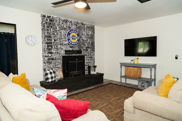 Roomy Pit Stop Retreat- Safford Az - Safford, AZ