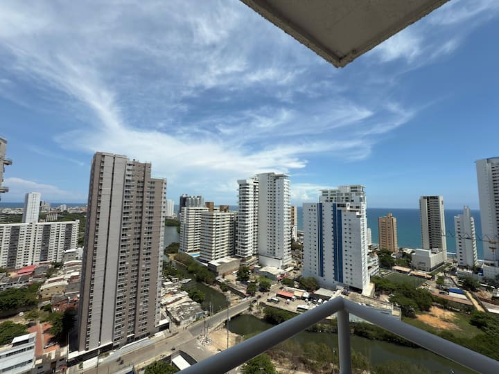 25th Floor • Sea & Old City View, Near Beach - Cartagena, Kolumbien