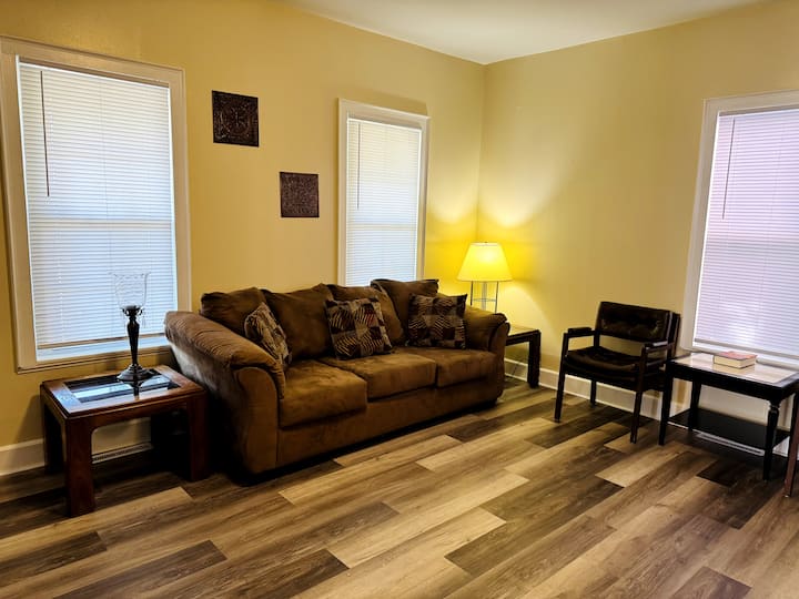 Cozy 4 Br House Near The Lake - Kenosha, WI