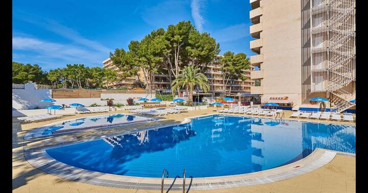 Apartsalou Inter - Reus