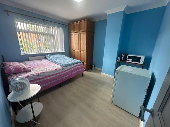Bedroom With En-suite Bathroom - Romford