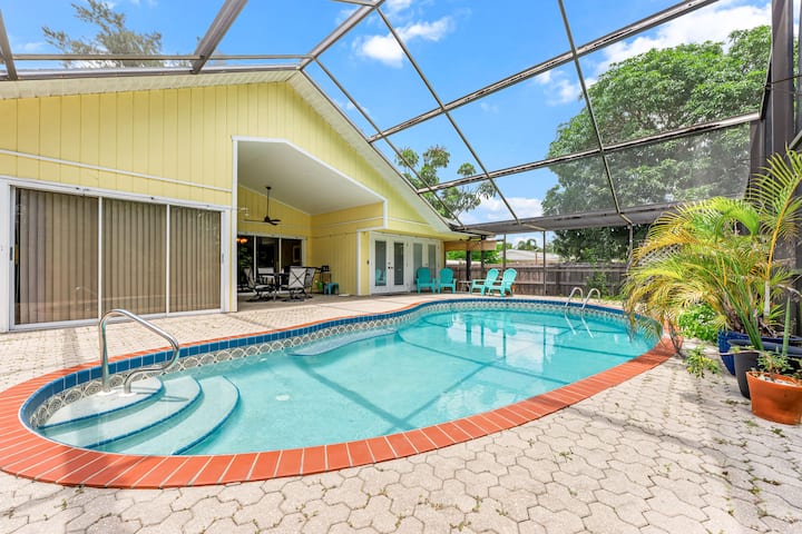 Bonita Retreat - Minutes To Downtown And The Beach - Bonita Springs, FL