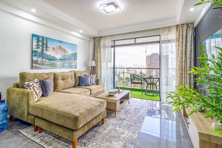 Luxury 1br Suite With Skyline Views, Fast Wi-fi - Nairobi