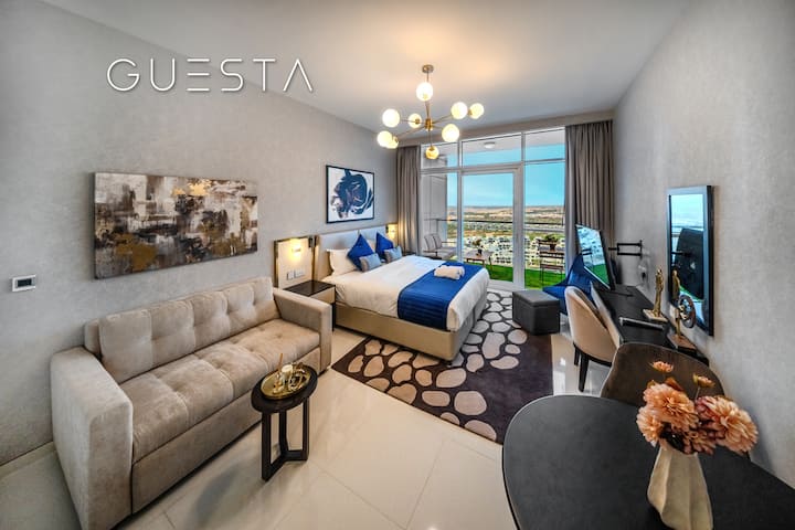 Large Studio With Golf Views In Damac Hills - Dubai