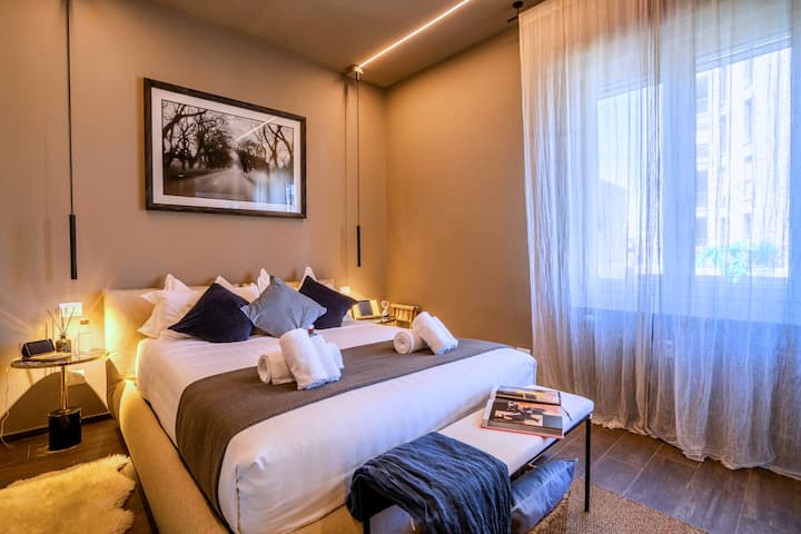 Suite Mirror • Con Terrazzo, Vicino Metro E Duomo - Milan