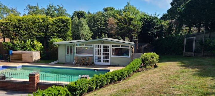The Pool House - Hastings