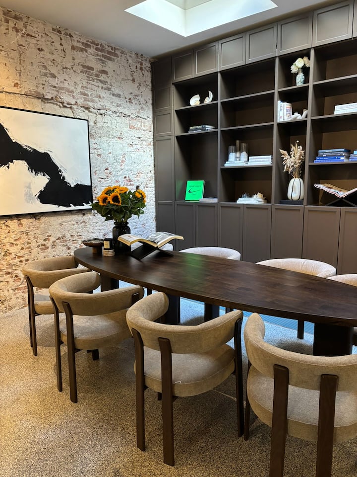 Modern Canal House City Center - Amsterdam